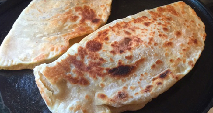 AAA ACCADEMIA AFFAMATI AFFANNATI: Pane piatto indiano, aromatico e ...