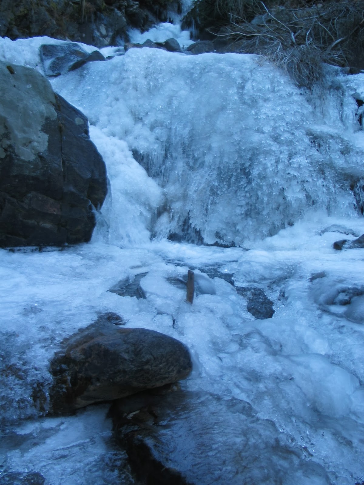 Learning in Place: Ice: Exploring a frozen waterfall