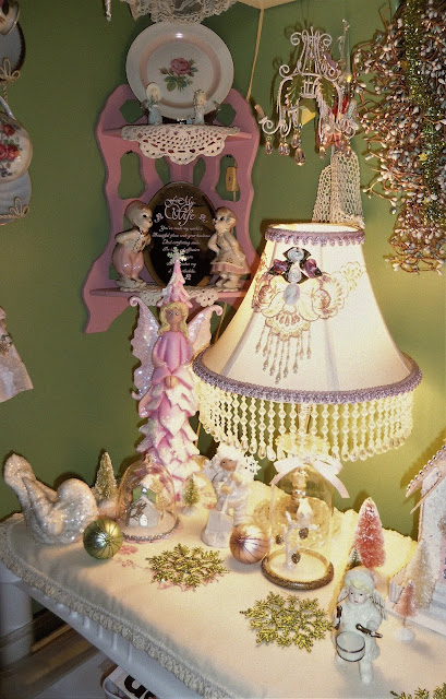 A DEBBIE-DABBLE CHRISTMAS: Christmas in the Craft Room, Christmas Home ...