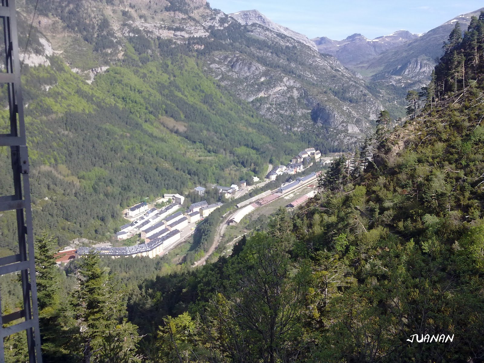 canfranc, arriba en la montaña: PASEO POR LA ZONA ESTE DE CANFRANC