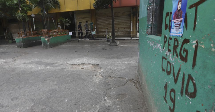 Survei SMRC: 81 Persen Warga Nilai Ekonomi Nasional 2020 Buruk Survei SMRC: 81 Persen Warga Nilai Ekonomi Nasional 2020 Buruk