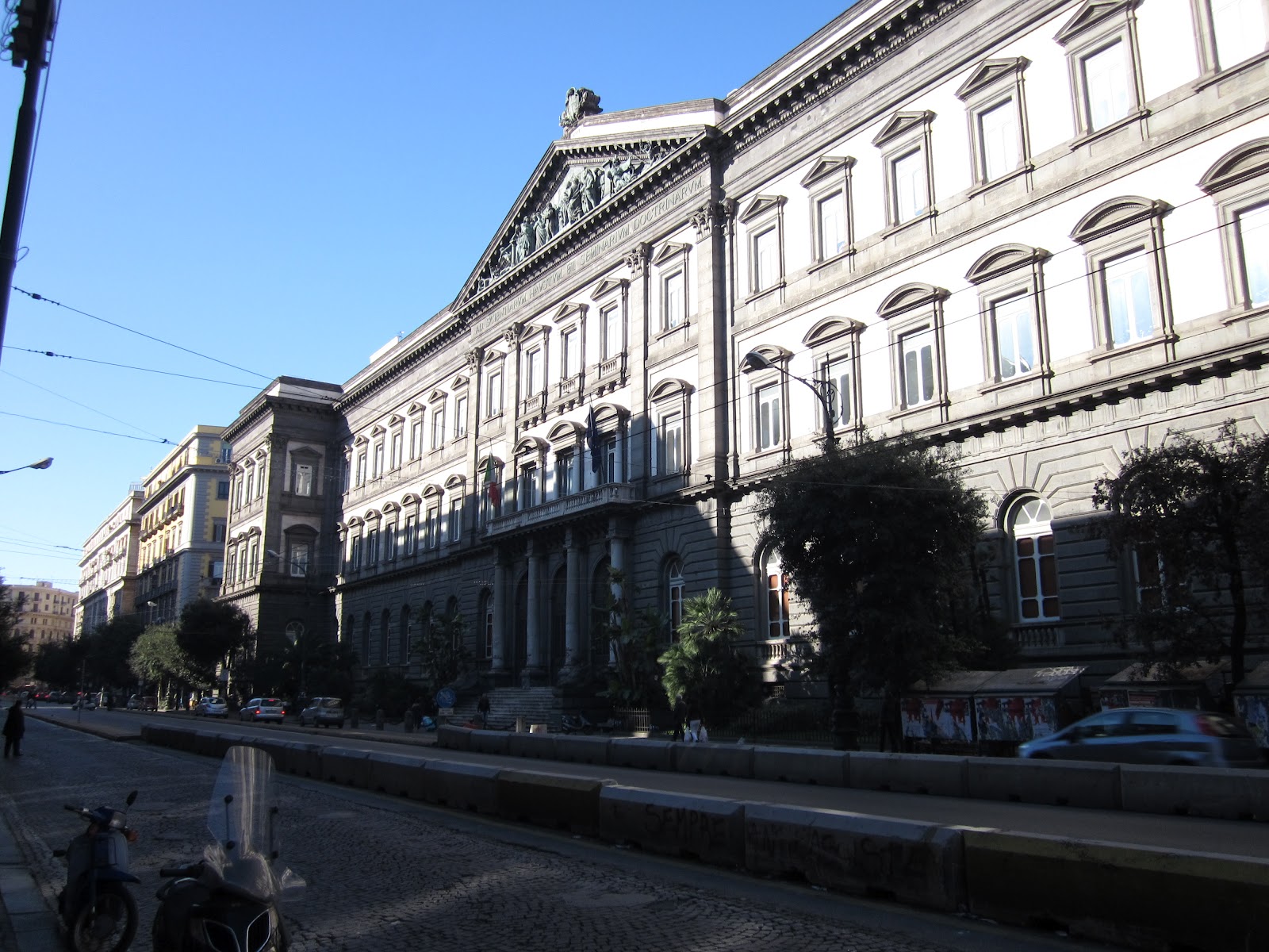 Netherley Traveling...home and away: Naples - University of Naples ...