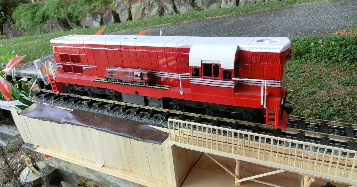 New Zealand Railway Models (Kiwi Trains): Seeing double