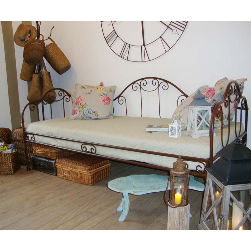 Dom Mascate - Móveis e Decoração Provençal -Serralheria de Charme ...