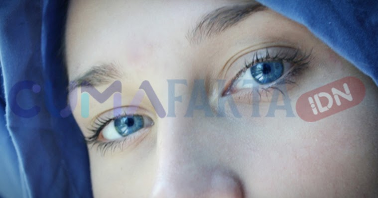 Kisah Suku bermata biru di hutan belantara Indonesia