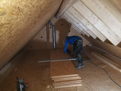 Abenteuer Hausbau mit SZ-Haus: Dach innen verkleiden mit OSB Platten
