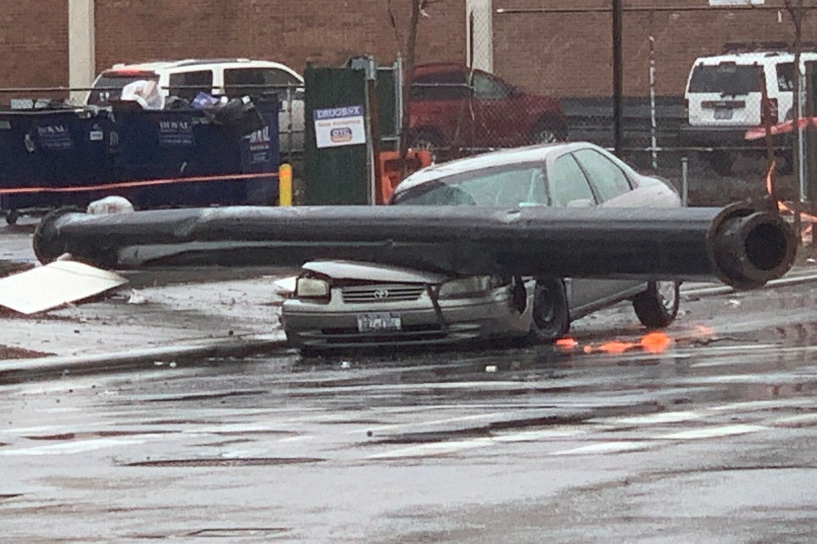 A View from the Beach: Exploding Wind Turbine Crushes Car in NYC