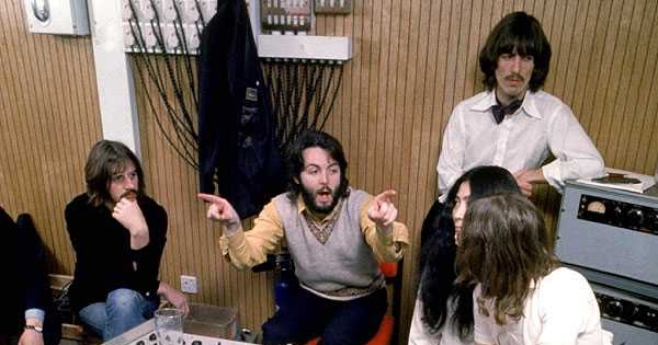 DIÁRIO DOS BEATLES: Console usado pelos Beatles em Abbey Road vai a leilão