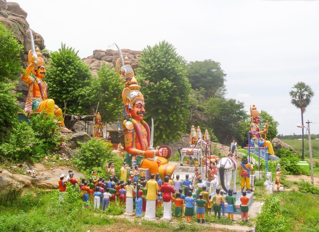 Tamilnadu Tourism: Sunai Karadu Ayyanarappan Temple, Mallur, Salem