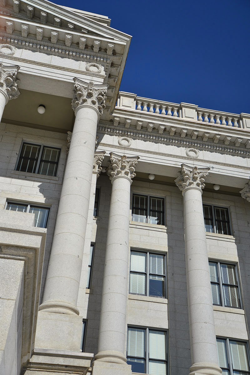 A school of fish: Post-and-beam structures: Greek Columns