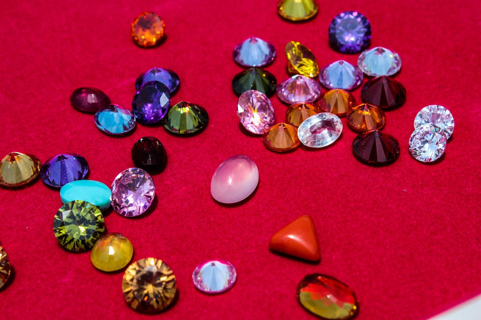 Gem Stone Astrology: WHAT YOU SHOULD KNOW ABOUT THE NEELAM STONE
