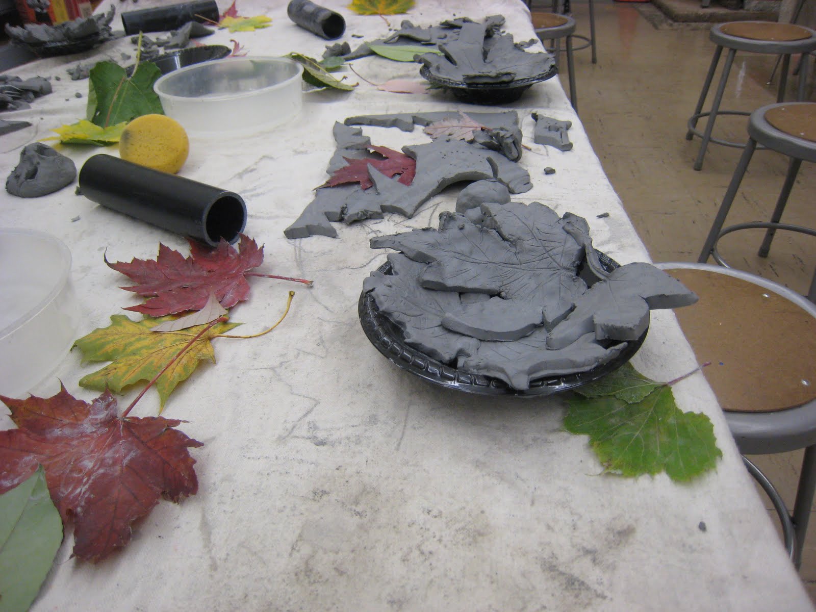 Children's Art Classes: Ceramic Leaf Bowls