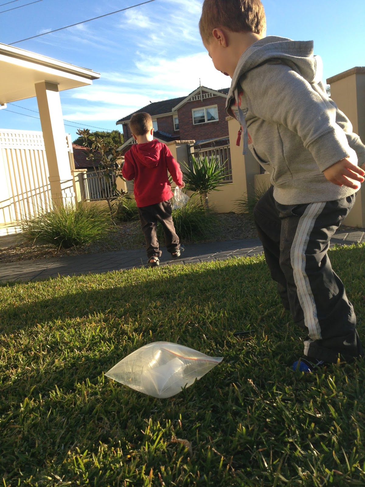 Science Monday! Science Experiments for young kids: Exploding Lunch Bag