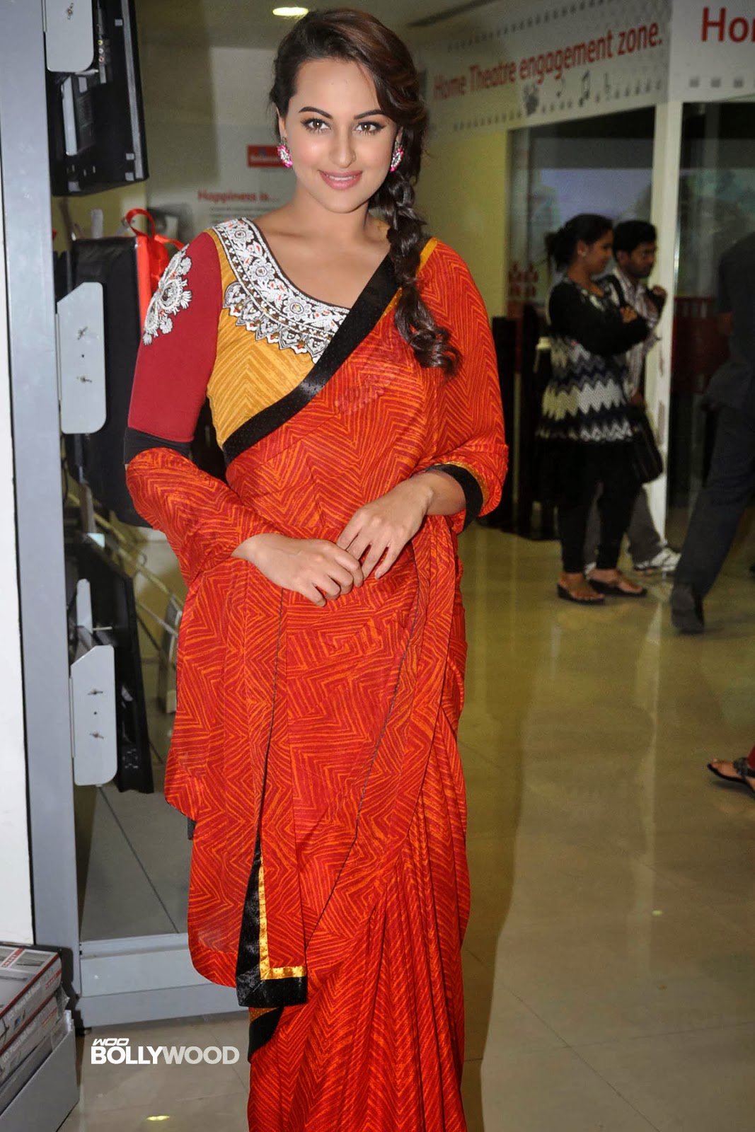 Bollywood Actress Saree Collections Bollywood Actress Sonakshi Sinha