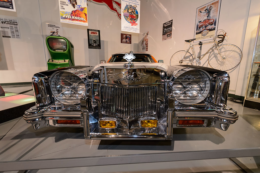 Bubba's Garage: Checking out the new cars at the AACA Museum