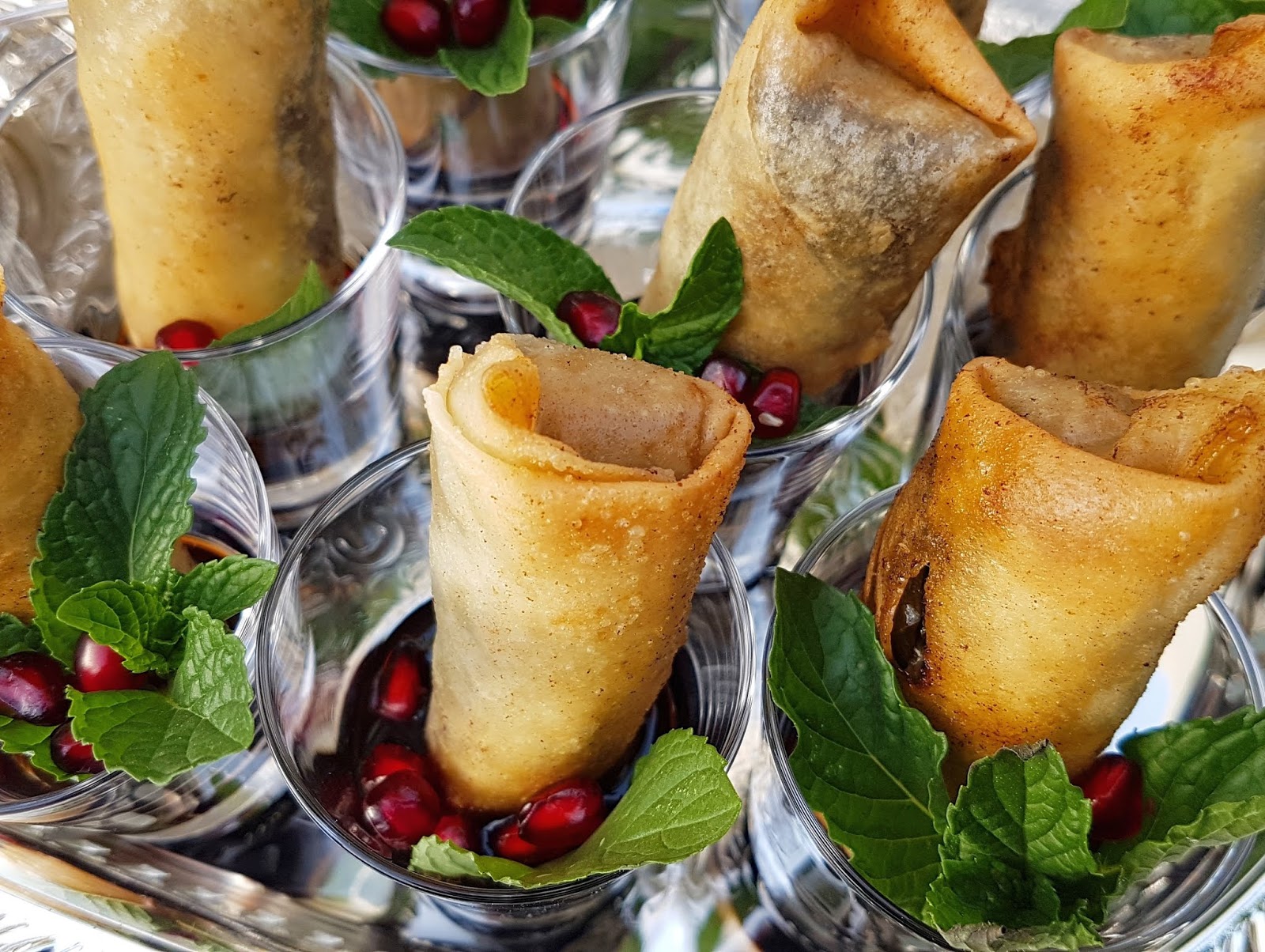 Maryam's Culinary Wonders: 1383. Spring Roll Vineleaves