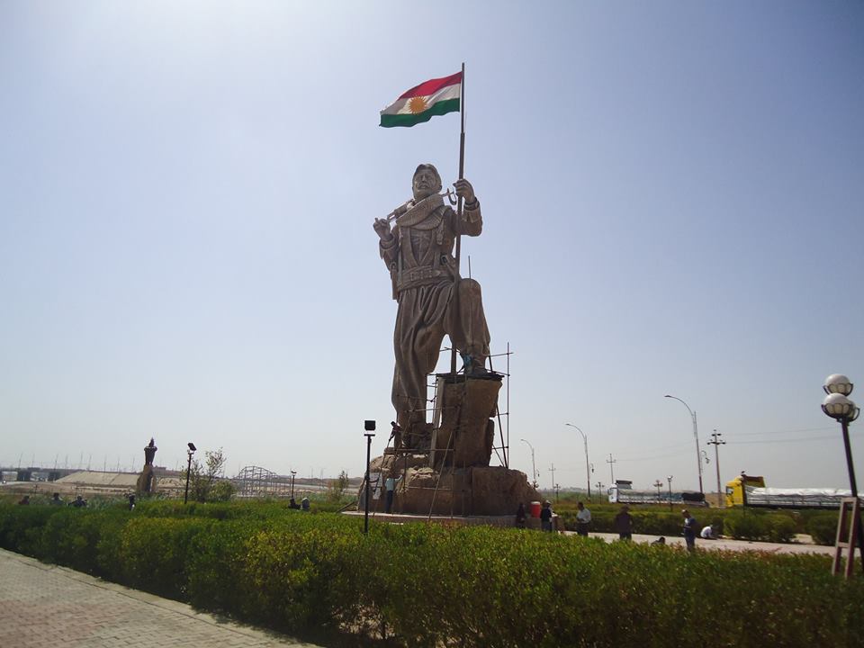 kurdistanart: Peshmerga statue in Kirkuk south of Kurdistan پەیکەری ...
