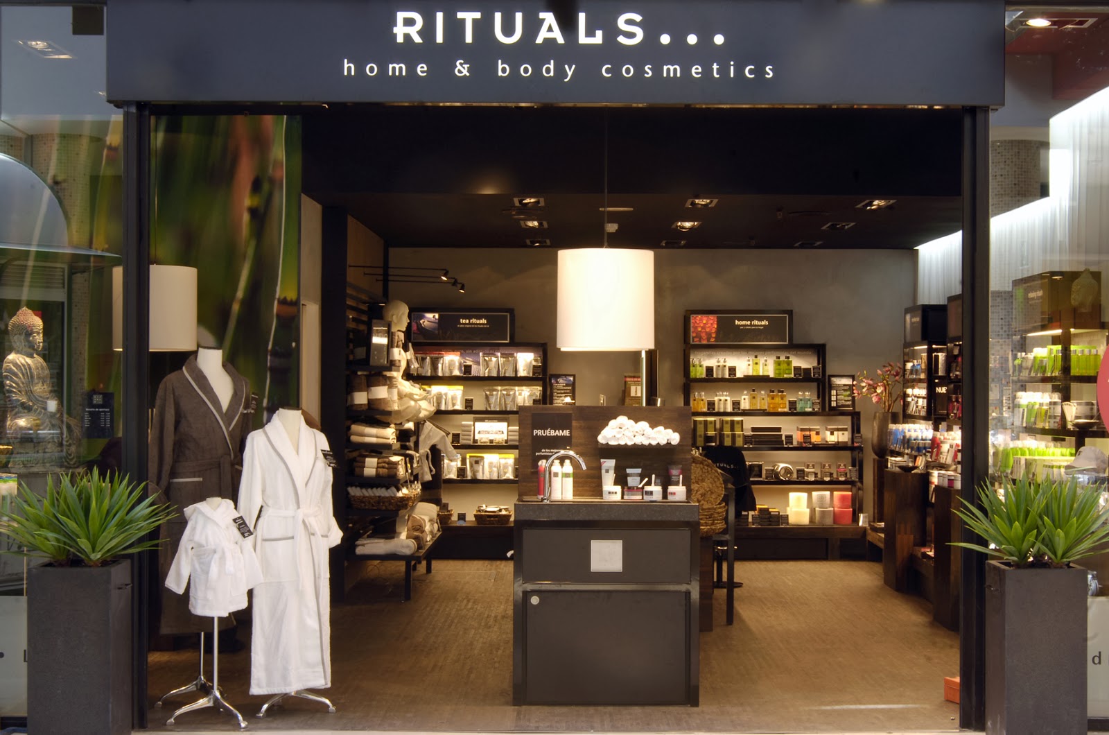 LA MAQUILLAJERÍA: TIENDAS RITUALS