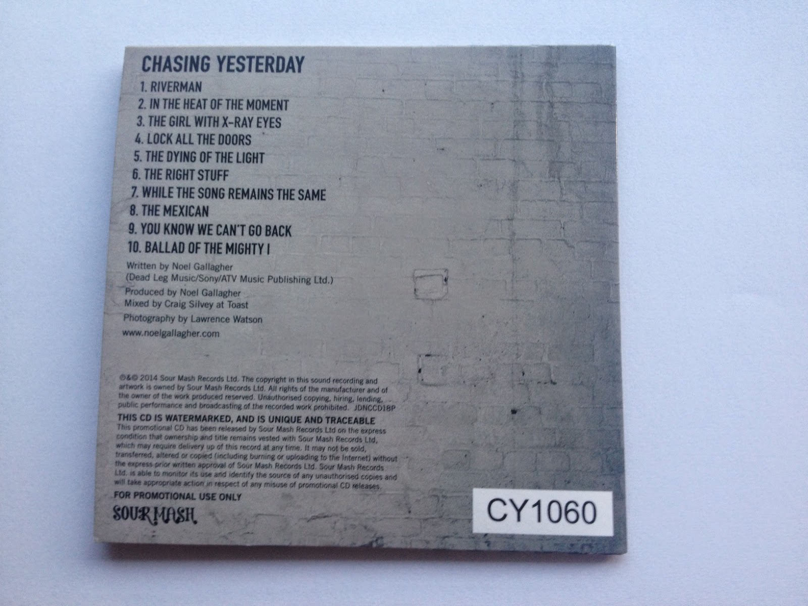 High Flying Birds Collector: Promo - Chasing Yesterday (UK)