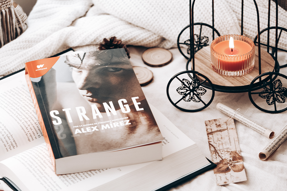 Atrapadas en las letras: Reseña: Strange - Alex Mirez (Strange #1)