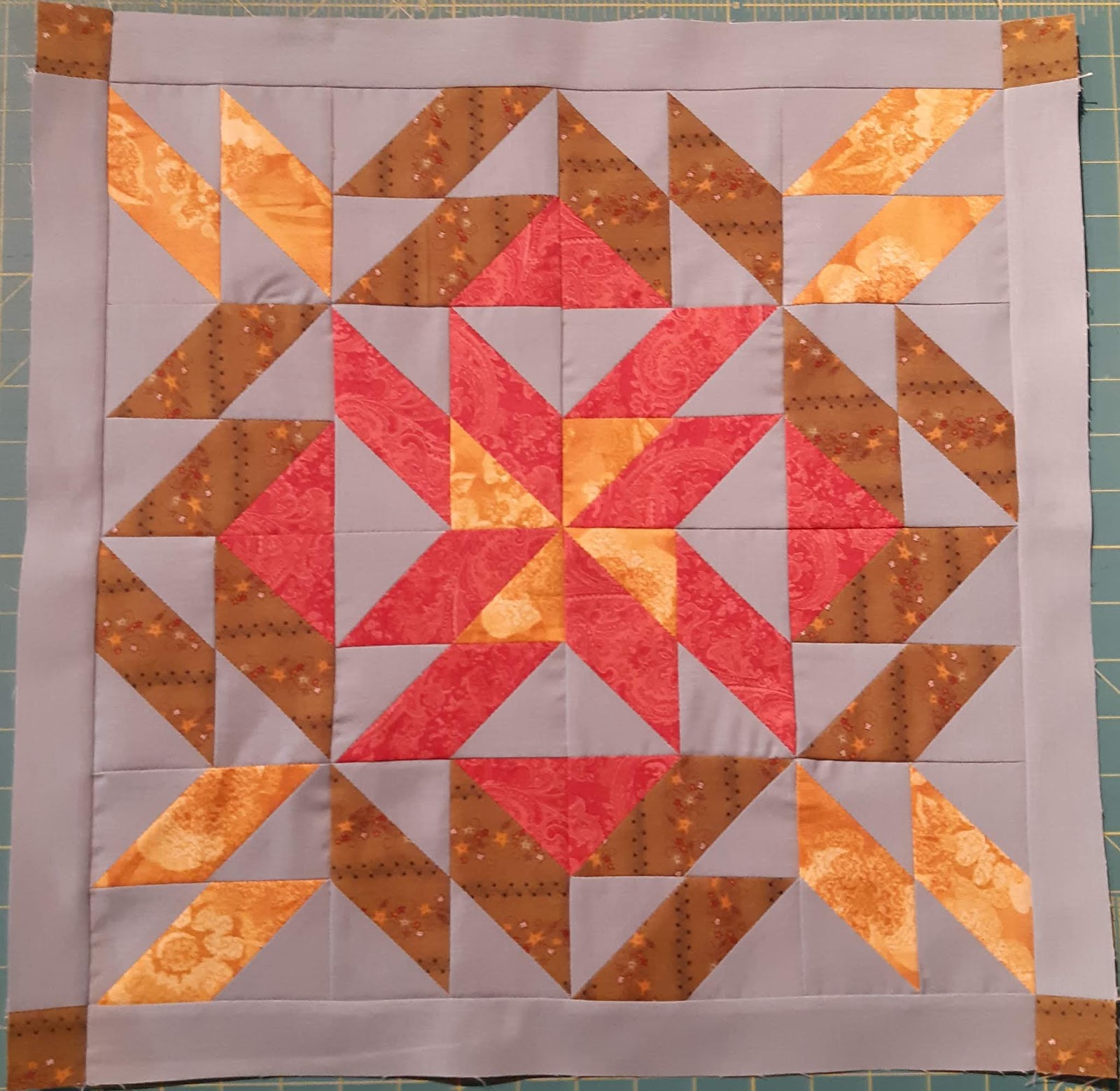 AlliKat Quilts: Bonnie Hunter's Sew-In-Place Quiltville Mystery Unity ...