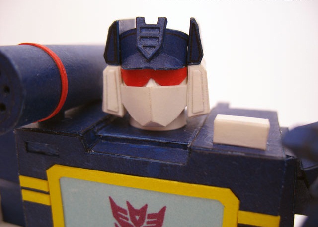 Transformers : Soundwave G1 | Paperized Crafts