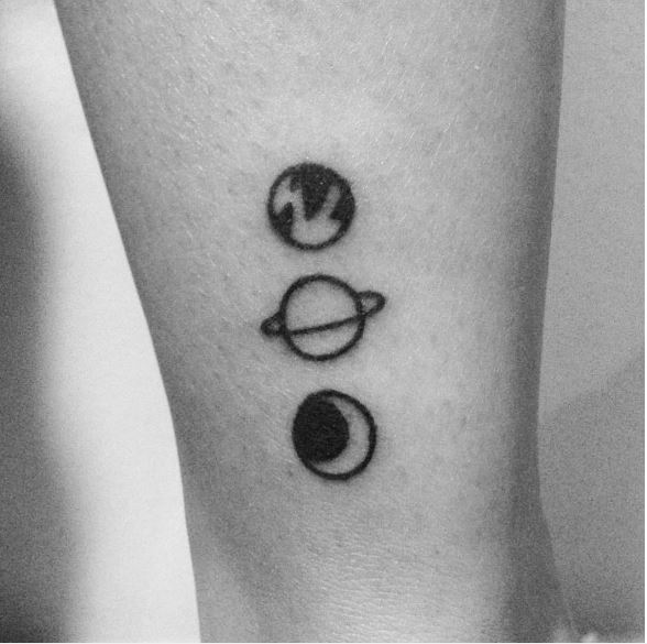 50+ Best Planet Tattoos For Men (2020) Space, Galaxy, Universe ...