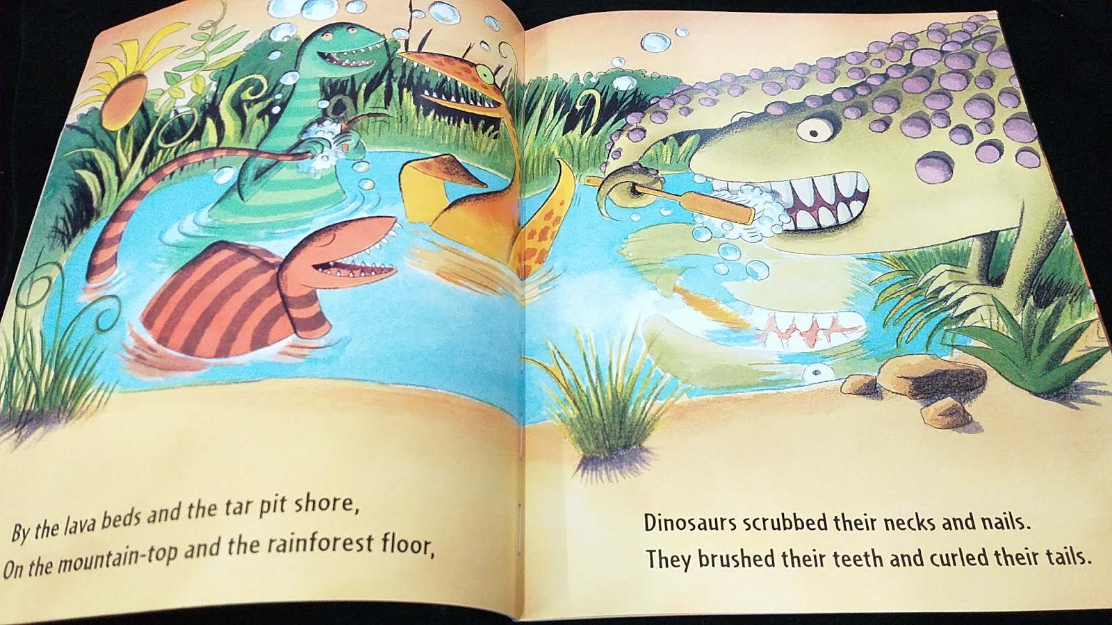 Kid Books Blog: 439.Say Hello to Dinosaures / Dinosaur Stomp