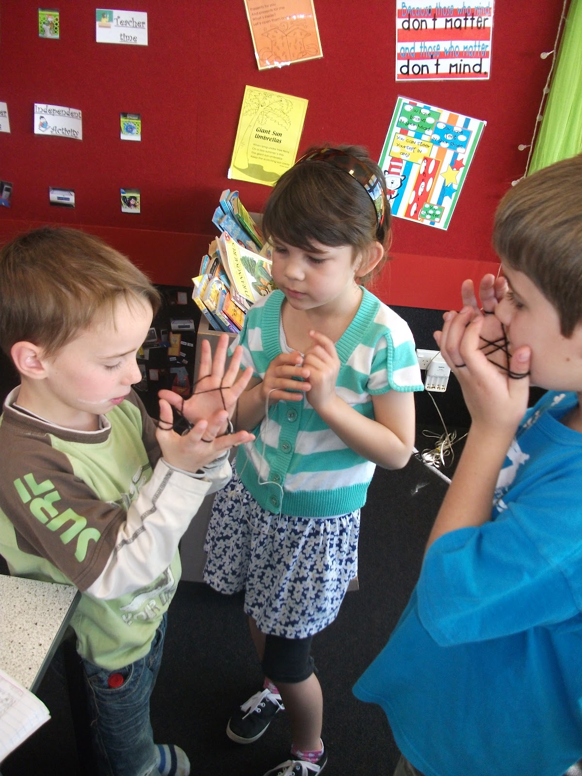 Mrs Bizzy's Class Blog: Whai - Maori String Game