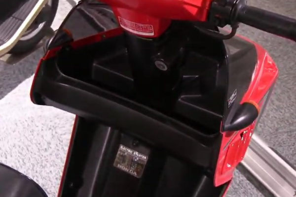 Spesifikasi Honda Beat 1983 Matic Jadul Generasi Pertama - Dudungmaman07