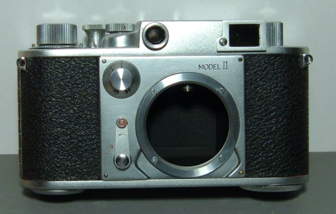 Grandpa Hank Kellner's Vintage Rangefinder Cameras: The Mighty Minolta 35 Model II