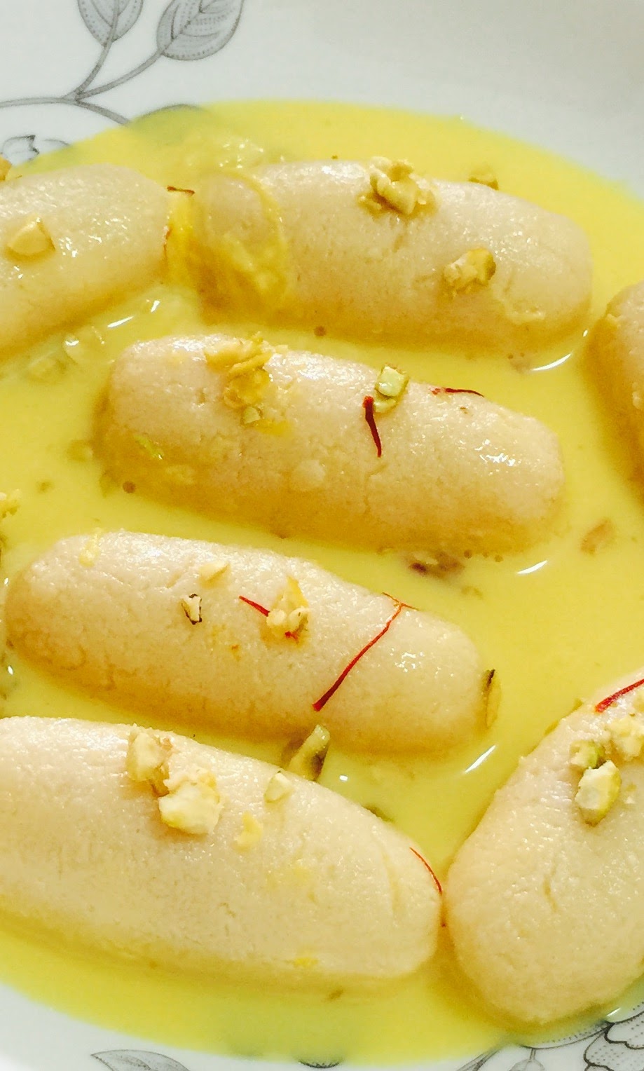 CURRY AND SPICE: CHAMCHAM