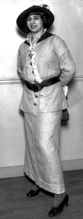 A la sombra de los gigantes: Mujeres Pioneras: Violette Morris