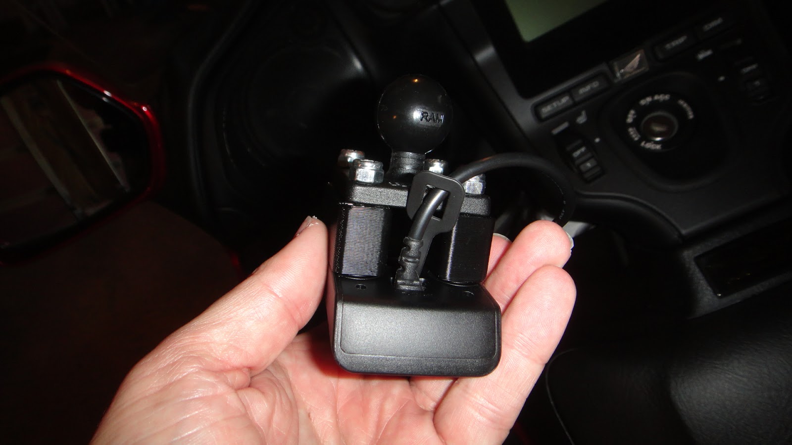 The Tinkers Workshop: A New Improved GPS Mount For My New Goldwing