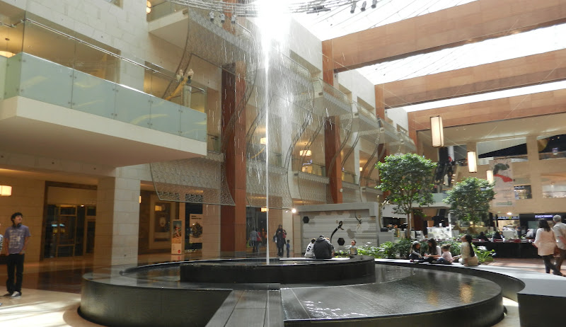 Kuweight 64: MY PICTURES FOR THE DAY - WATER FOUNTAIN