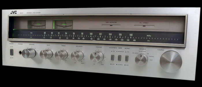 stereonomono - audio Hi Fi Compendium - 14 years on-line: JVC R-S7 receiver