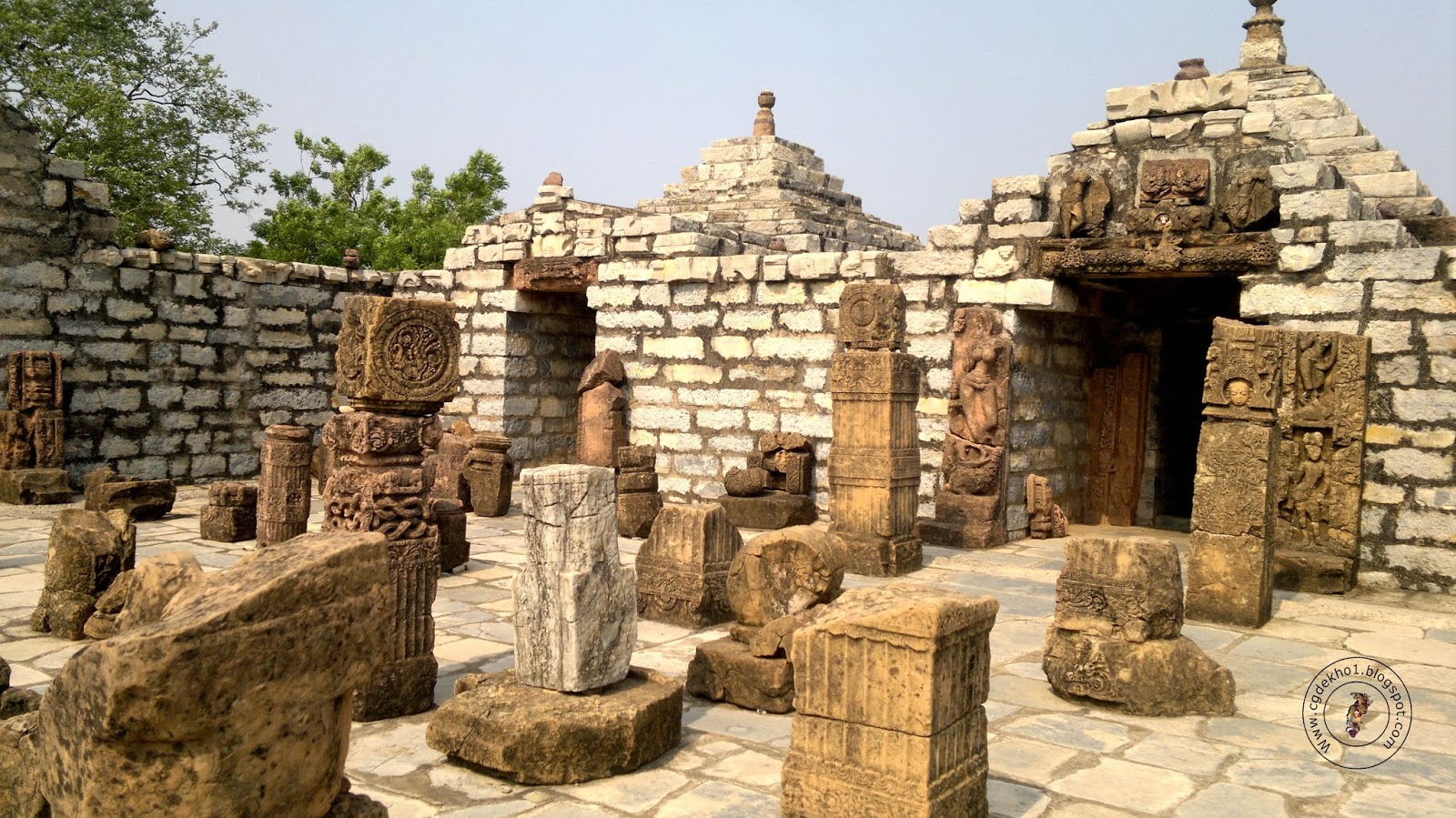 Sirpur Temple List सिरपुर के प्राचीन मंदिर स्मारक व किले के फोटो ...