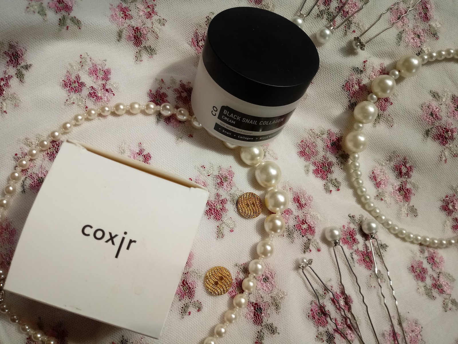 Texture : watery cream but not like liquid, easy and nice in use and ...