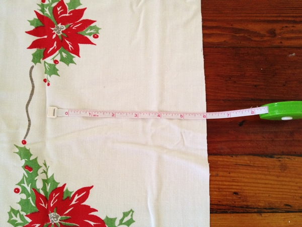 KayteeJanes House: Scarf from a Vintage Tablecloth