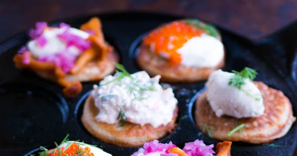 BLINIT & KOLME TÄYTETTÄ