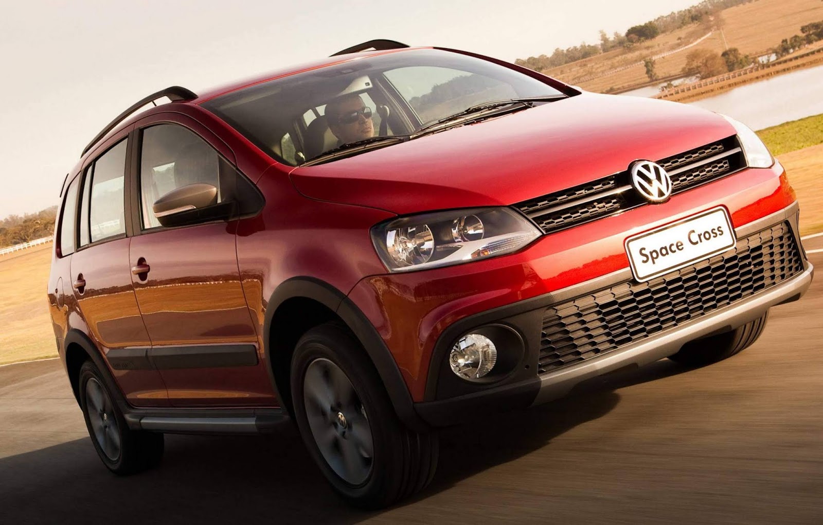 Vw Space Cross 2012: fotos, consumo, preço e ficha técnica