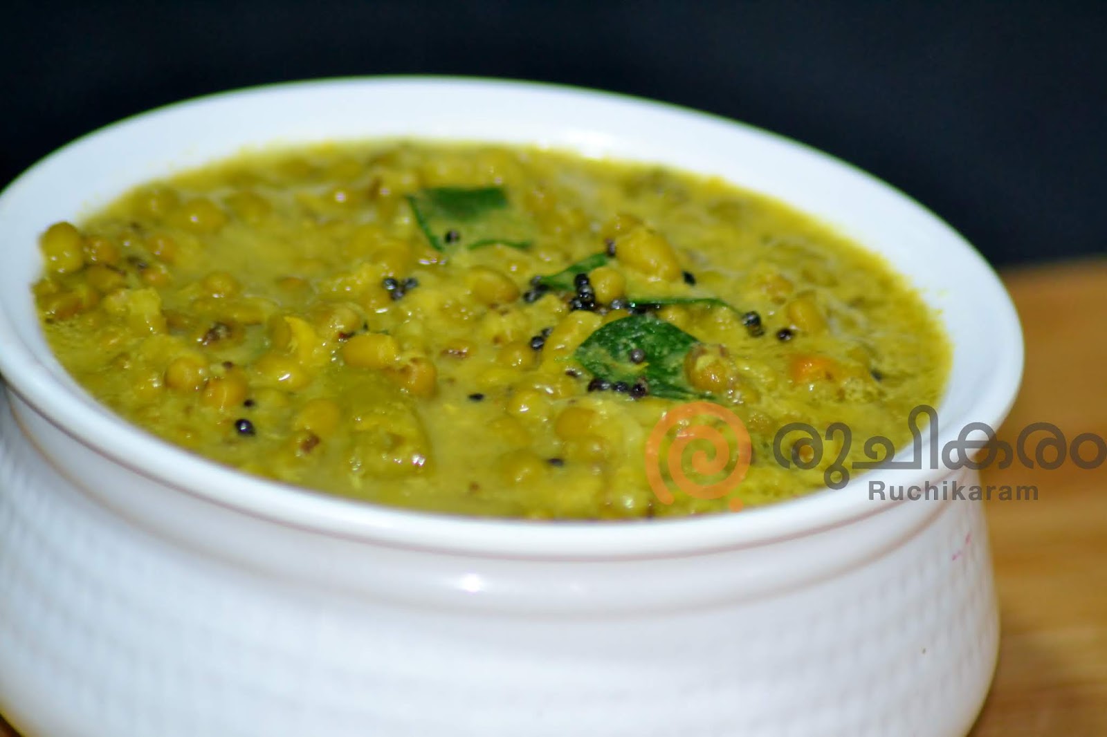 Ruchikaram: Kerala Style Cherupayar Curry | Green Gram Curry