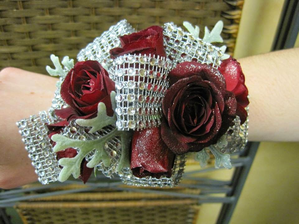 Wisconsin Prom: Unique Corsage Ideas for Prom!