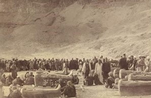 THE SPLENDOURS OF LUXOR: Tomb DB320 - The Royal Cache of Hidden Mummies ...