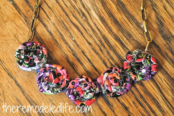 The Remodeled Life: DIY Rosette Necklace