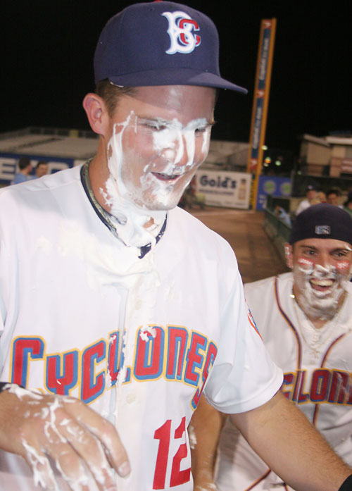 25 Awesome Baseball Pies in the Face (PICS) - Fantasy Football, Fantasy ...