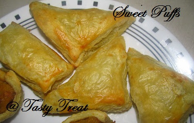 Erivum Puliyum: ETHAKKA PUFFS | SWEET PUFFS | RIPE PLANTAIN PUFFS