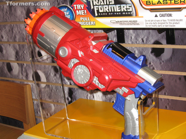 Urban Taggers.: TIA 2011- Optimus Prime Cyber Blaster