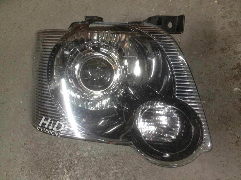 HID ILLUSIONZ: Ford Explorer Sport-Trac Morimoto Mini H1 Apollo 3.0 HID ...