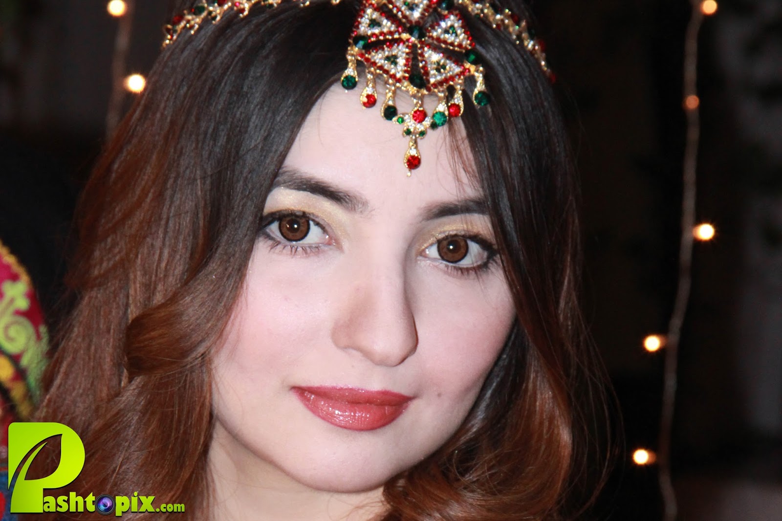 All Pashto Showbiz: The Best pashto Singer Gul Panra HD Wallpapers